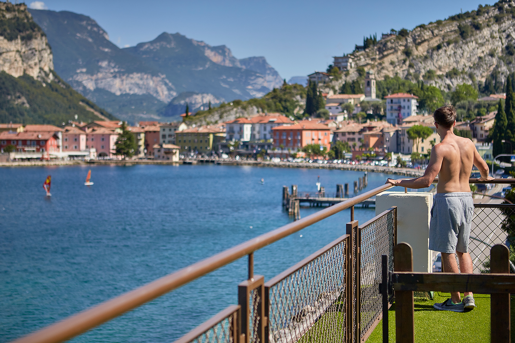 Hotel Paradiso Windsurfstation: DUOTONE pro Center Spot: Torbole ...